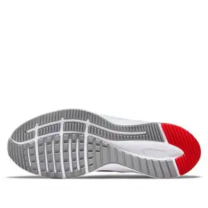 Nike Quest 4 Low Top Sneakers - White/red