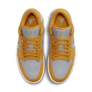 JORDAN 1 Low "chutney" Sneakers - Gray/yellow