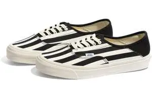 VANS Og Style 43 Lx Pinstripe Sneakers - Black