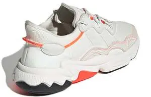 Adidas Originals Ozweego Sneakers - Cream/orange