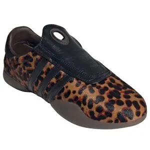 Adidas Taekwondo Mei Sneakers - Brown/core Black/gum