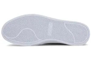 PUMA Shuffle Low Top Sneakers - White/black