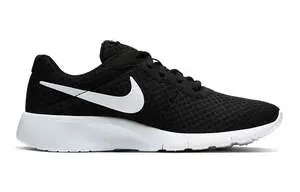 Nike Tanjun Low Top Sneakers - Black