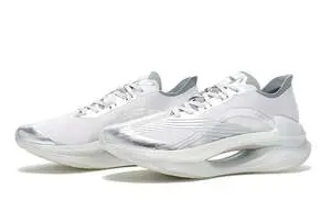 LI-NING Essential Low Top Sneakers