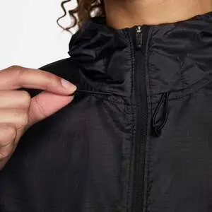 Nike Essential Jacket