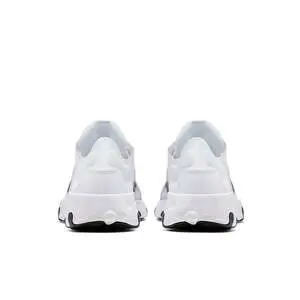 Nike Renew Lucent Sneakers - White/black