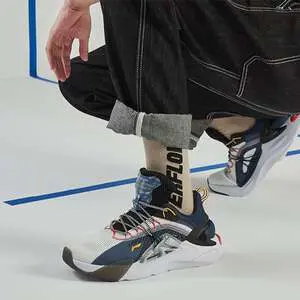 LI-NING Xinhuo Sport Leisure Sneakers