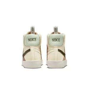 Nike Blazer Mid '77 Se Dance Sneakers