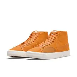 Nike Blazer Court Mid Premium Sb Sneakers - Yellow