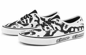VANS Authentic Low Top Sneakers - Black/white