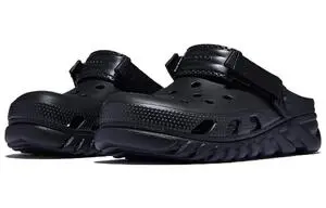 CROCS Duet Max Clogs