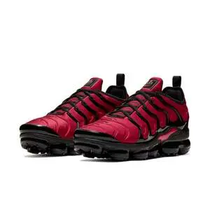 Nike Vapormax Plus Athletic Sneakers - Black/red