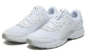 PUMA Future Runner Low Top Sneakers - White/grey