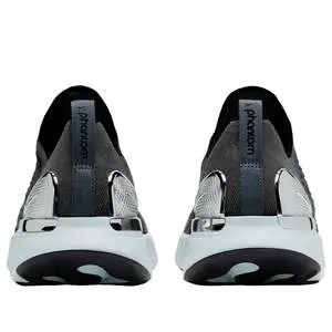 Nike React Phantom Run Flyknit 2 Sneakers - Black/gray
