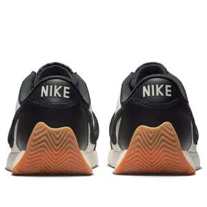 Nike Pacific Leather Sneakers - Sail/black/gum