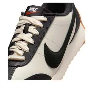 Nike Pacific Leather Sneakers - Sail/black/gum