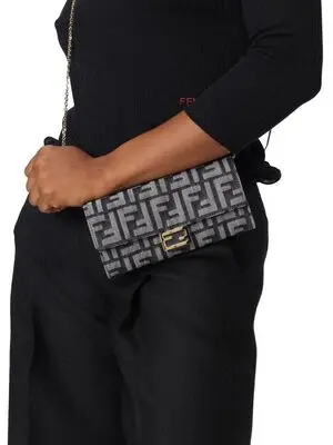Fendi Baguette Chain Wallet - Black
