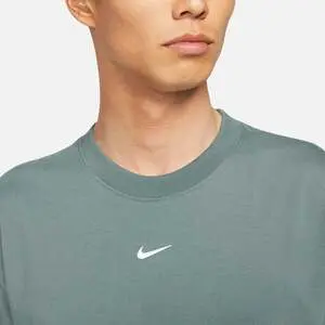 Nike Logo Sportswear T-shirt - Green/multi-color