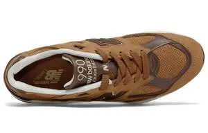 NEW BALANCE 990v2 Made In Usa Low Top Sneakers - Brown