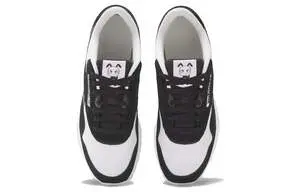REEBOK Classic Nylon X Veefriends Accountable Ant Pack Sneakers