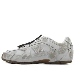 NEW BALANCE New Balance X Miu Miu 530 SL Sneakers White/gum