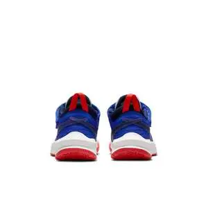 Nike Team Hustle D10 Athletic Sneakers