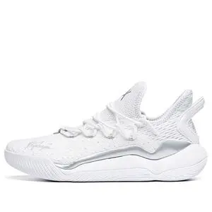 ANTA Light Cavalry 5 Low Top Sneakers