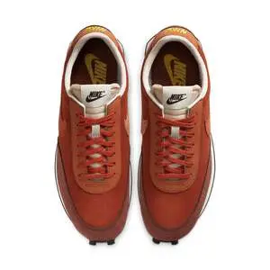 Nike Daybreak Low Top Sneakers - Orange/red