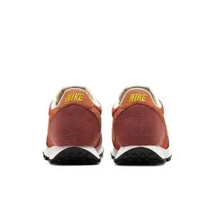 Nike Daybreak Low Top Sneakers - Orange/red
