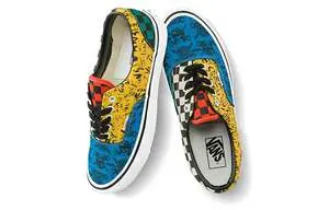 VANS Style 95 Low Top Sneakers