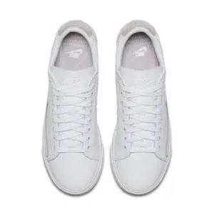 Nike Blazer Low Le Sneakers