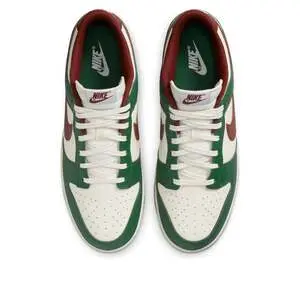 Nike Dunk Low "gorge Team Red" Sneakers - Green