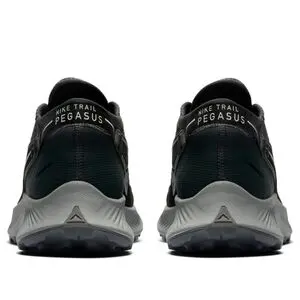 Nike Pegasus Trail 2 Sneakers - Black