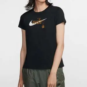 Nike Short Sleeve Crewneck T-shirt