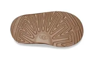 UGG Neumel Classic Lightweight Fleece Lined Boot