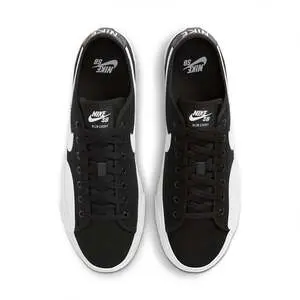 Nike Blazer Court Sb Low Top Sneakers - White/black