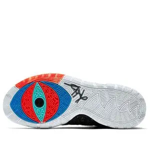 Nike Kyrie Mid Top Sneakers - Black