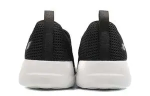 Sketchers Go Walk Max Low Top Sneakers