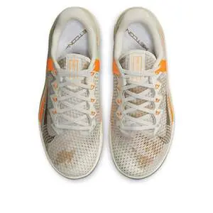 Nike Metcon 6 Athletic Sneakers - Brown/orange