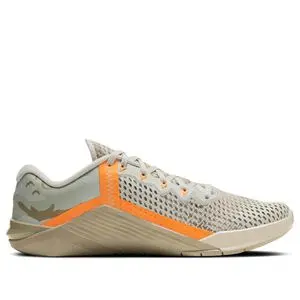 Nike Metcon 6 Athletic Sneakers - Brown/orange