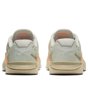 Nike Metcon 6 Athletic Sneakers - Brown/orange