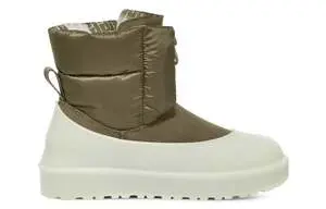 UGG Classic Maxi Toggle Boots