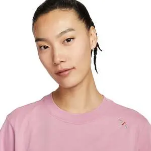 Nike Graphic T-shirt - Pink