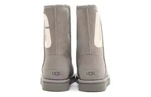UGG Classic Short Ii Chopd Boots
