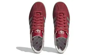 Adidas Munchen Scarlet Gum Sneakers - Scarlet/matte Silver/gum