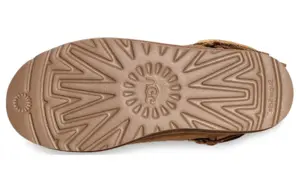 UGG Classic Short Hybrid Boots - Default Colorway