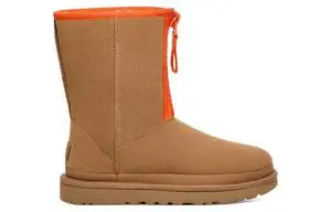 UGG Classic Short Zipper Tape Logo Boots - Chestnut