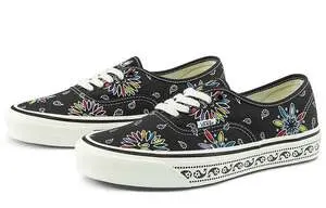 VANS Authentic 44 Dx Paisley Sneakers - Black/multi-color