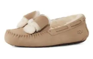 UGG Dakota Fur Bow - Sand