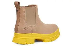 UGG Ashton Chelsea Boot - Sand/yellow